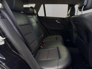 Melns Mercedes-Benz e-200 2011 Kauņa, ar dzinēja tilpumu 2.10 L un nobraukumu 245 tūkst. km par 6999 €, foto 10 vietnē AUTOMOTO.COM.LV