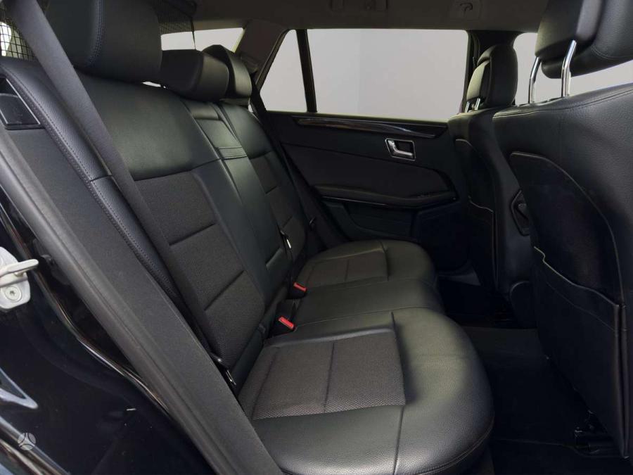 Melns Mercedes-Benz e-200 2011 Kauņa, ar dzinēja tilpumu 2.10 L un nobraukumu 245 tūkst. km par 6999 €, foto 10 vietnē AUTOMOTO.COM.LV