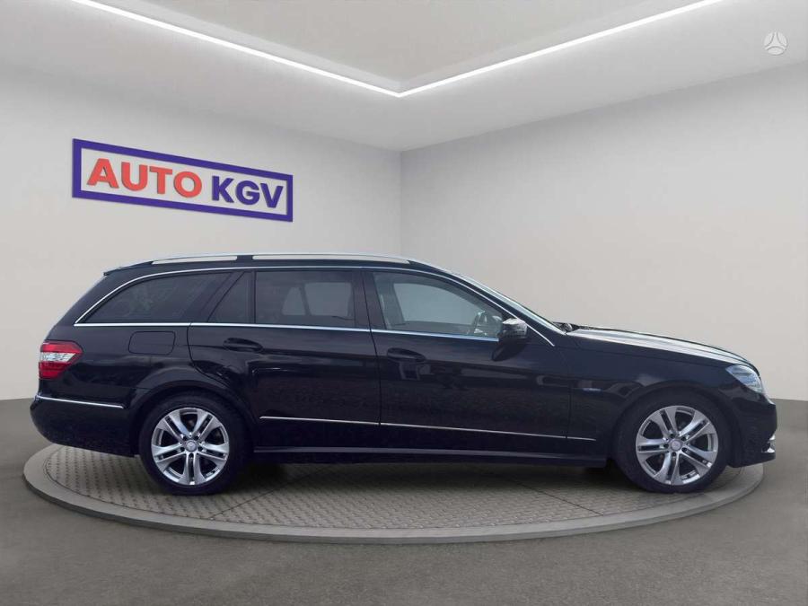 Melns Mercedes-Benz e-200 2011 Kauņa, ar dzinēja tilpumu 2.10 L un nobraukumu 245 tūkst. km par 6999 €, foto 7 vietnē AUTOMOTO.COM.LV