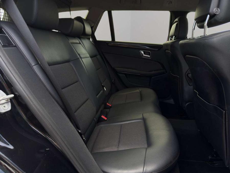 Black Mercedes-Benz e-200 2011 in Kaunas, with an engine capacity of 2.10 L and mileage of 245 thousand km for 6999 €, photo 10 on AUTOMOTO.COM.LV