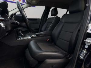 Black Mercedes-Benz e-200 2011 in Kaunas, with an engine capacity of 2.10 L and mileage of 245 thousand km for 6999 €, photo 15 on AUTOMOTO.COM.LV