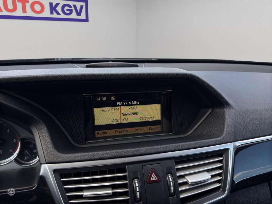 Black Mercedes-Benz e-200 2011 in Kaunas, with an engine capacity of 2.10 L and mileage of 245 thousand km for 6999 €, photo 18 on AUTOMOTO.COM.LV