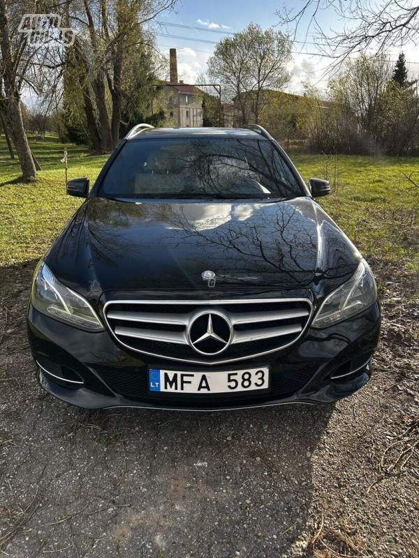 Melns Mercedes-Benz e-200 2013 Utena, ar dzinēja tilpumu 2.10 L un nobraukumu 408 tūkst. km par 7000 €, foto 2 vietnē AUTOMOTO.COM.LV
