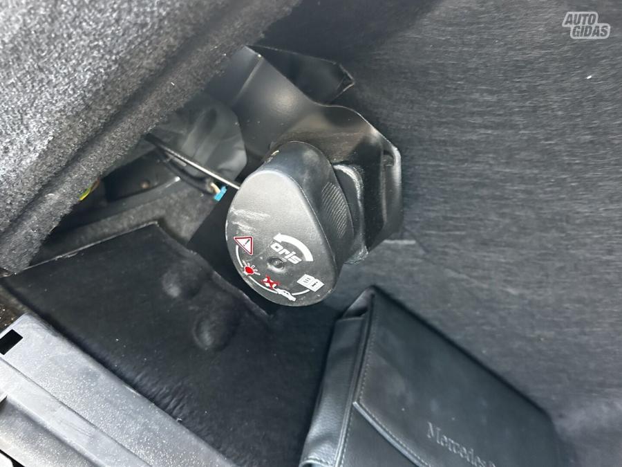 Melns Mercedes-Benz e-200 2013 Utena, ar dzinēja tilpumu 2.10 L un nobraukumu 408 tūkst. km par 7000 €, foto 8 vietnē AUTOMOTO.COM.LV