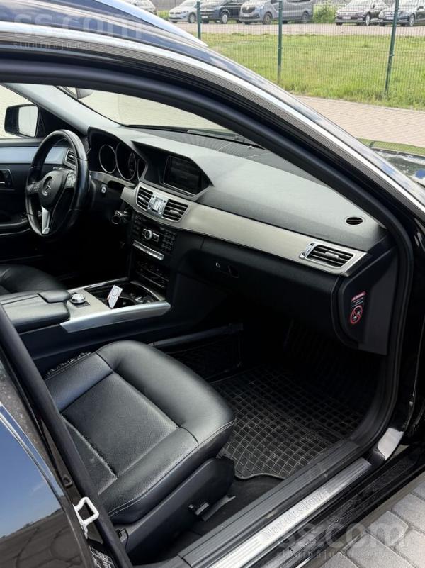 Black Mercedes-Benz e-200 2013 in Liepaja, with an engine capacity of 2.20 L and mileage of 275 thousand km for 8500 €, photo 6 on AUTOMOTO.COM.LV