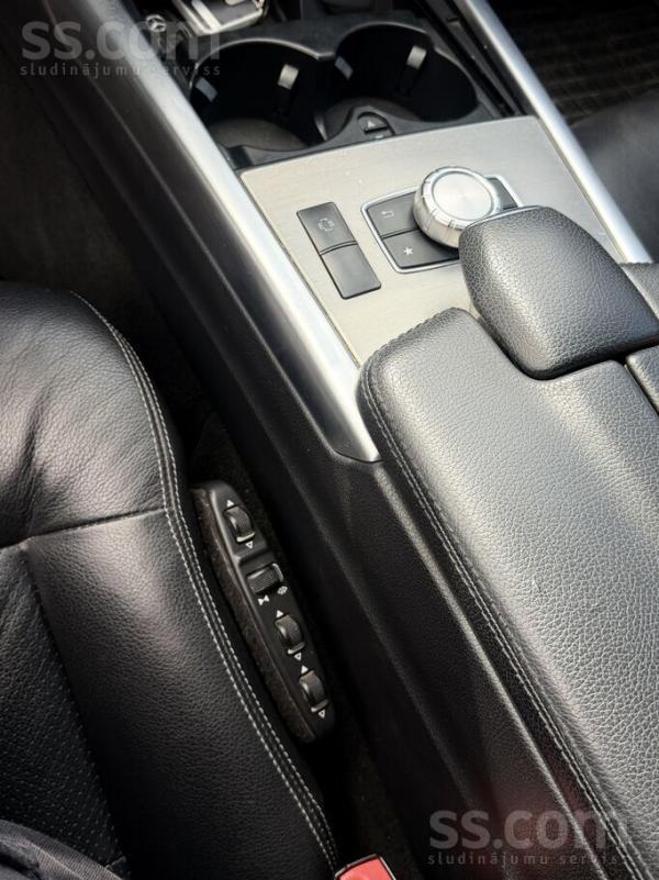 Black Mercedes-Benz e-200 2013 in Liepaja, with an engine capacity of 2.20 L and mileage of 275 thousand km for 8500 €, photo 7 on AUTOMOTO.COM.LV