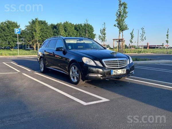 Melns Mercedes-Benz e-200 2013 Rīga, ar dzinēja tilpumu 2.20 L un nobraukumu 275 tūkst. km par 6350 €, foto 2 vietnē AUTOMOTO.COM.LV