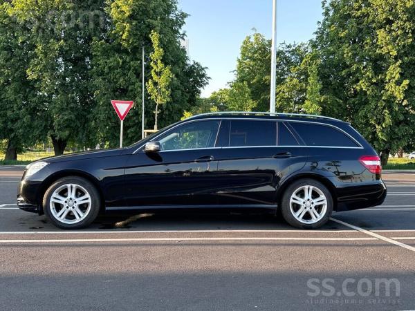 Melns Mercedes-Benz e-200 2013 Rīga, ar dzinēja tilpumu 2.20 L un nobraukumu 275 tūkst. km par 6350 €, foto 6 vietnē AUTOMOTO.COM.LV