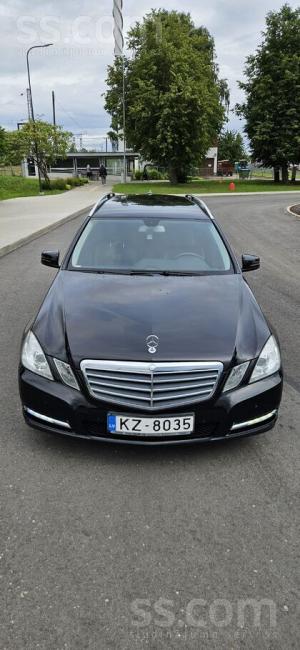 Black Mercedes-Benz e-200 2013 in Ogre, with an engine capacity of 2.20 L and mileage of 375 thousand km for 6100 €, photo  on AUTOMOTO.COM.LV