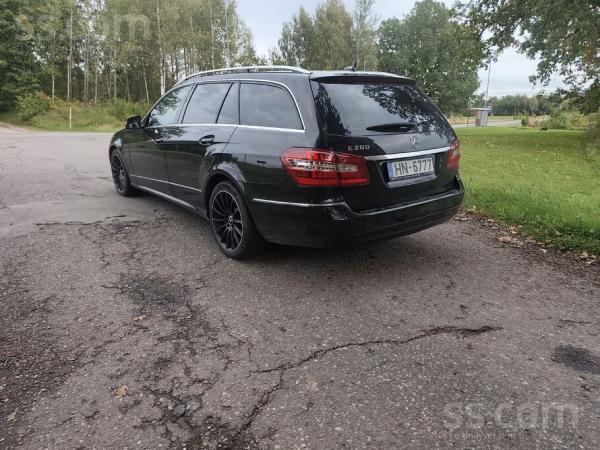 Melns Mercedes-Benz e-200 2013 Rīga, ar dzinēja tilpumu 2.20 L un nobraukumu 0 tūkst. km par 6900 €, foto 8 vietnē AUTOMOTO.COM.LV