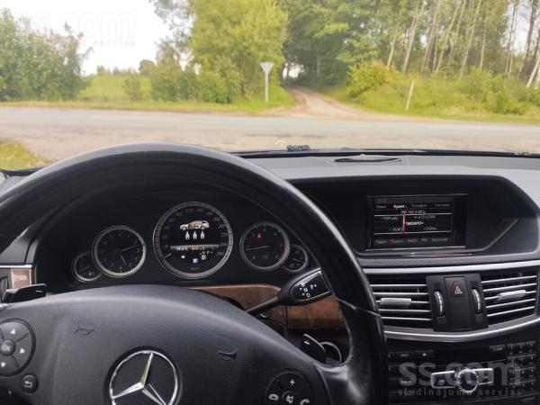 Melns Mercedes-Benz e-200 2013 Rīga, ar dzinēja tilpumu 2.20 L un nobraukumu 0 tūkst. km par 6900 €, foto 10 vietnē AUTOMOTO.COM.LV