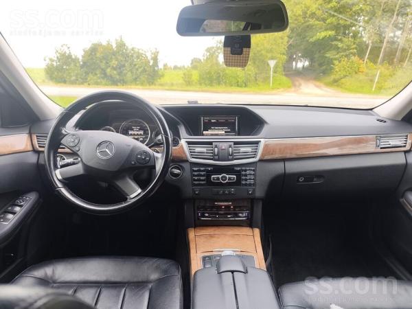 Melns Mercedes-Benz e-200 2013 Rīga, ar dzinēja tilpumu 2.20 L un nobraukumu 0 tūkst. km par 6900 €, foto 11 vietnē AUTOMOTO.COM.LV