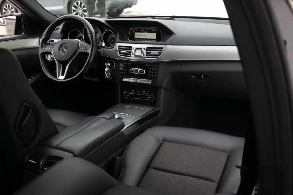 Black Mercedes-Benz e-200 2013 in Tukums, with an engine capacity of 2.00 L and mileage of 249 thousand km for 10990 €, photo 8 on AUTOMOTO.COM.LV