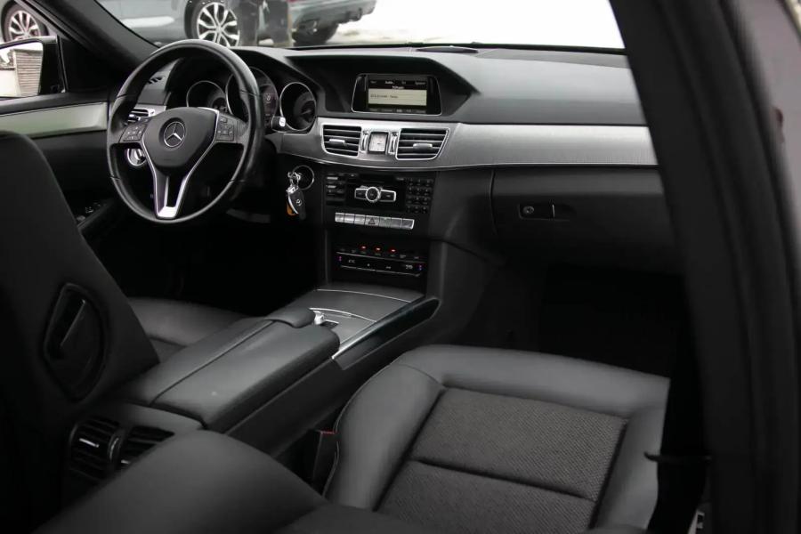 Black Mercedes-Benz e-200 2013 in Tukums, with an engine capacity of 2.00 L and mileage of 249 thousand km for 10990 €, photo 8 on AUTOMOTO.COM.LV