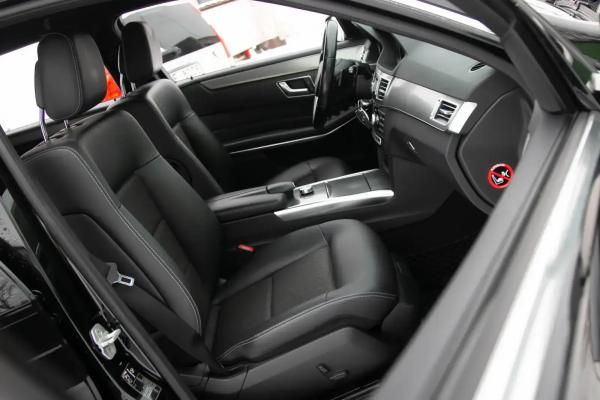 Black Mercedes-Benz e-200 2013 in Tukums, with an engine capacity of 2.00 L and mileage of 249 thousand km for 10990 €, photo 10 on AUTOMOTO.COM.LV
