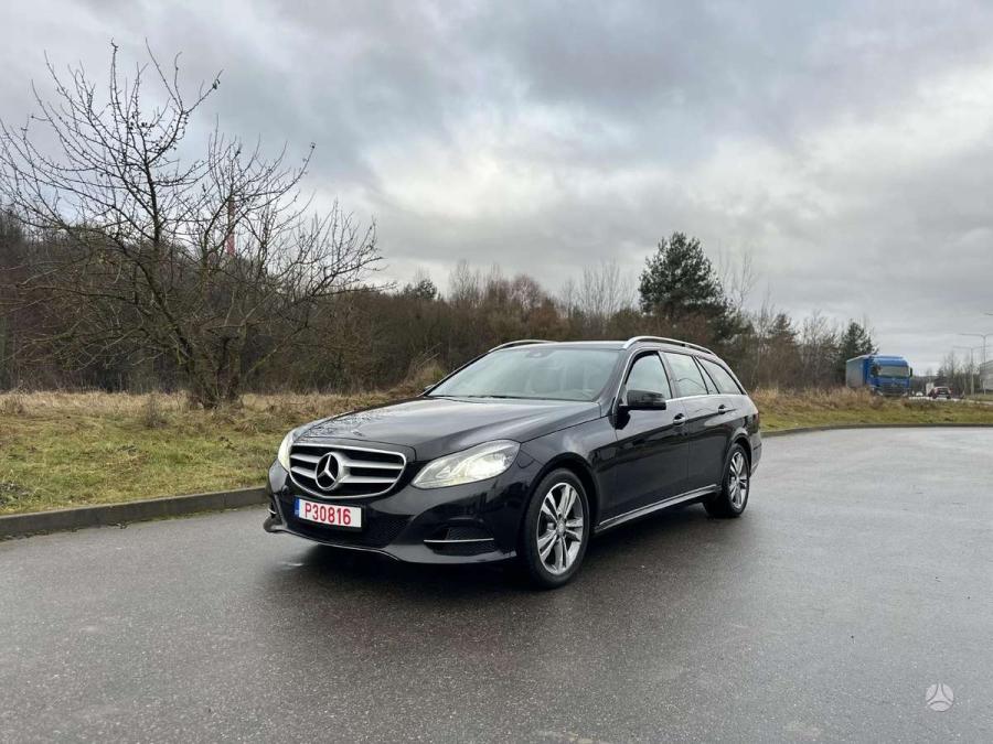 Melns Mercedes-Benz e-200 2014 Viļņa, ar dzinēja tilpumu 2.14 L un nobraukumu 284 tūkst. km par 8600 €, foto 1 vietnē AUTOMOTO.COM.LV