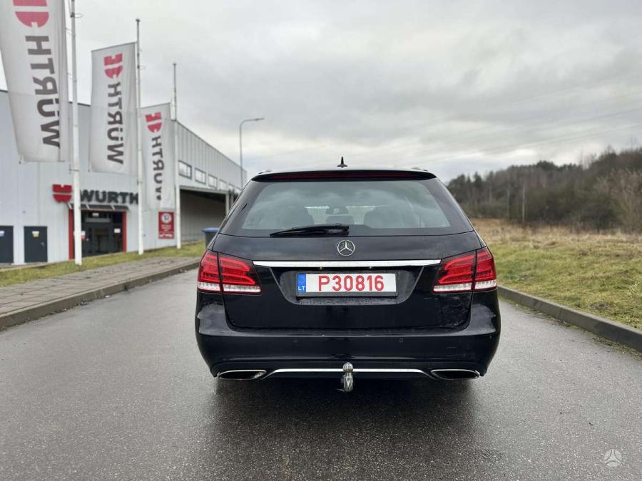 Melns Mercedes-Benz e-200 2014 Viļņa, ar dzinēja tilpumu 2.14 L un nobraukumu 284 tūkst. km par 8600 €, foto 7 vietnē AUTOMOTO.COM.LV