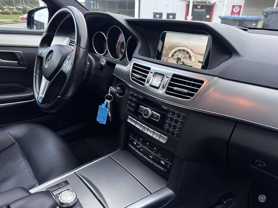 Melns Mercedes-Benz e-200 2014 Viļņa, ar dzinēja tilpumu 2.14 L un nobraukumu 284 tūkst. km par 8600 €, foto 15 vietnē AUTOMOTO.COM.LV