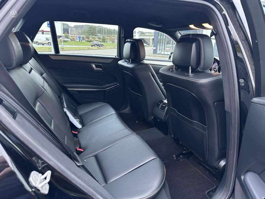 Melns Mercedes-Benz e-200 2014 Viļņa, ar dzinēja tilpumu 2.14 L un nobraukumu 284 tūkst. km par 8600 €, foto 18 vietnē AUTOMOTO.COM.LV
