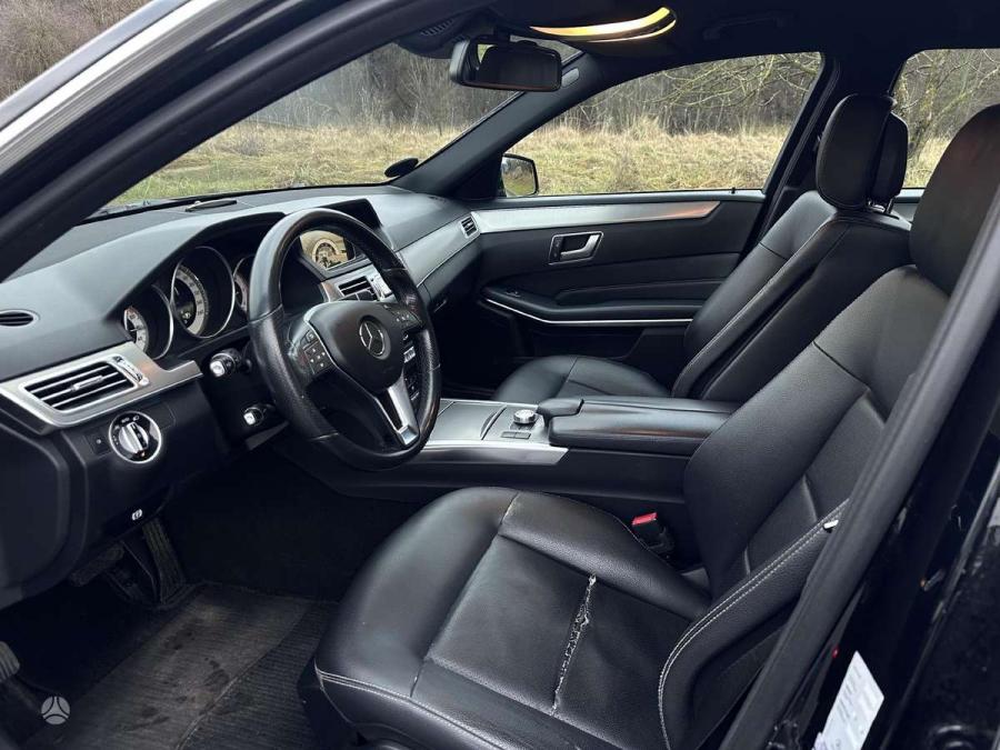 Melns Mercedes-Benz e-200 2014 Viļņa, ar dzinēja tilpumu 2.14 L un nobraukumu 284 tūkst. km par 8600 €, foto 19 vietnē AUTOMOTO.COM.LV
