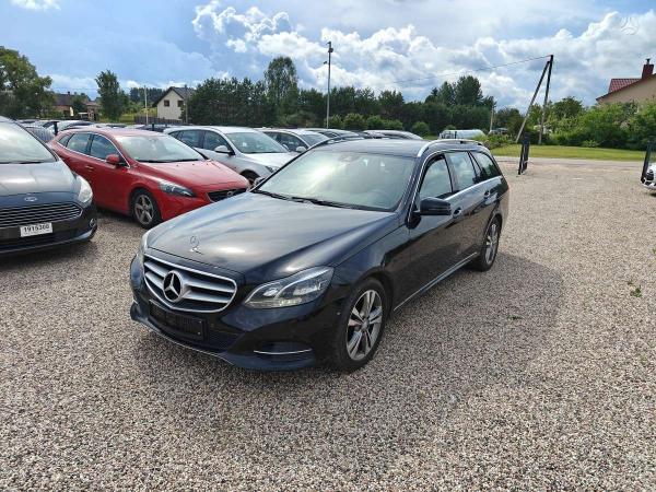 Black Mercedes-Benz e-200 2014 in Vilnius, with an engine capacity of 2.14 L and mileage of 284 thousand km for 7500 €, photo 2 on AUTOMOTO.COM.LV