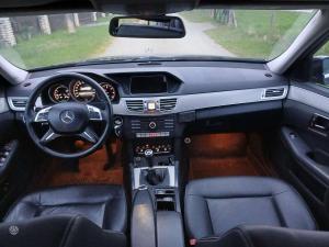 Черный Мерседес E 200 2015 в Таураге, объемом двигателя 2.14 л и пробегом 350 тыс. км за 4800 €, фото 9 на AUTOMOTO.COM.LV