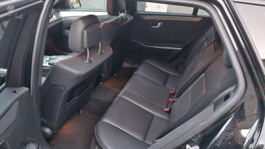 Melns Mercedes-Benz e-200 2015 Birštonas, ar dzinēja tilpumu 2.14 L un nobraukumu 315 tūkst. km par 6850 €, foto 11 vietnē AUTOMOTO.COM.LV