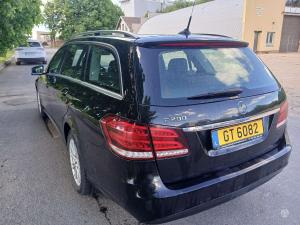 Black Mercedes-Benz e-200 2015 in Taurage, with an engine capacity of 2.14 L and mileage of 355 thousand km for 4800 €, photo 5 on AUTOMOTO.COM.LV