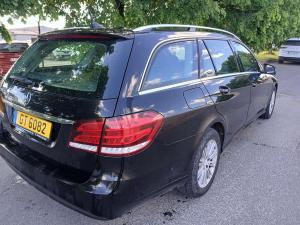 Black Mercedes-Benz e-200 2015 in Taurage, with an engine capacity of 2.14 L and mileage of 355 thousand km for 4800 €, photo 6 on AUTOMOTO.COM.LV