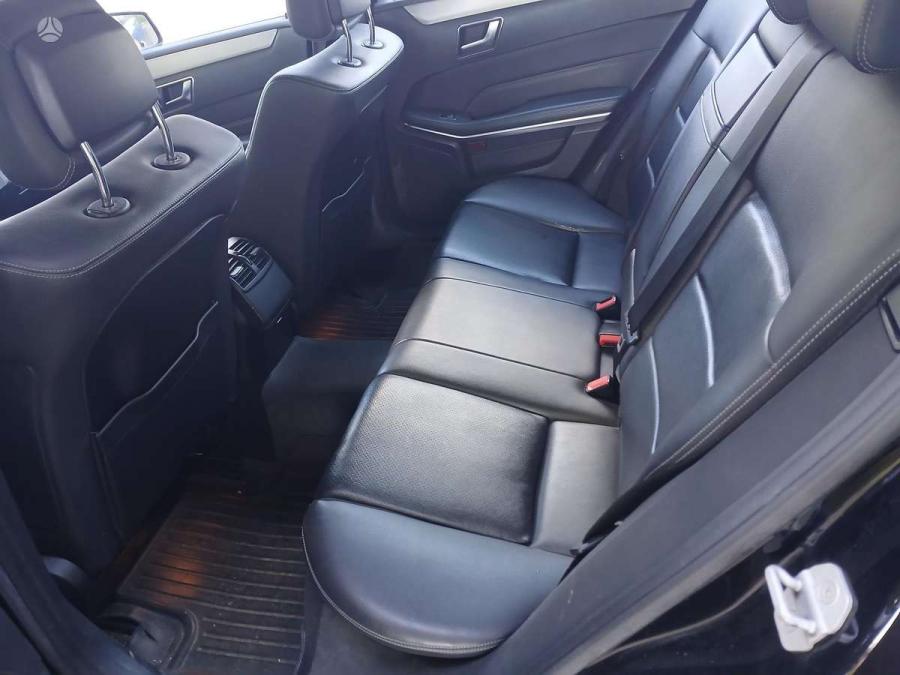 Black Mercedes-Benz e-200 2015 in Taurage, with an engine capacity of 2.14 L and mileage of 355 thousand km for 4800 €, photo 8 on AUTOMOTO.COM.LV