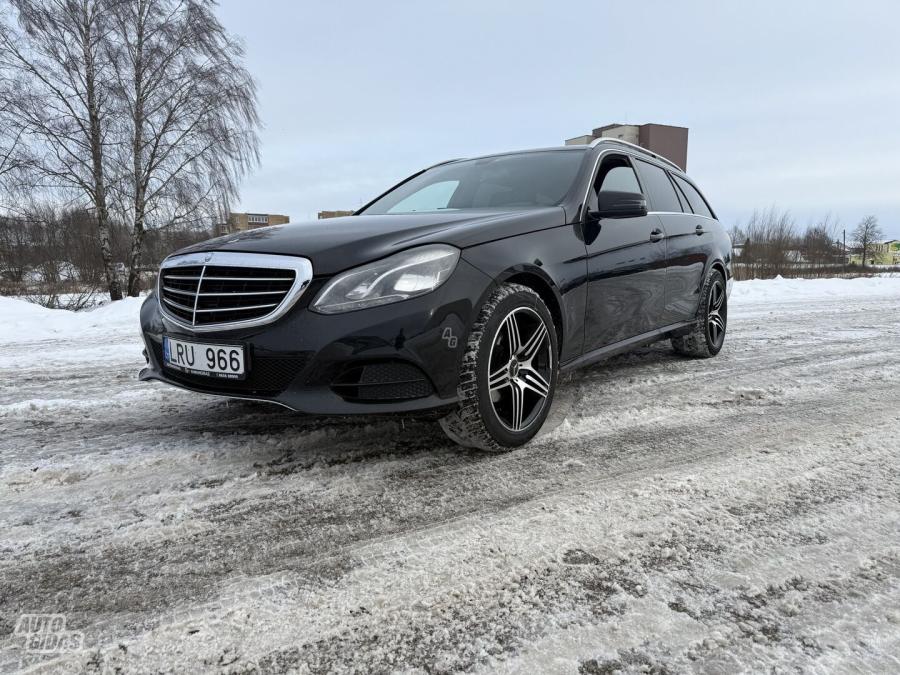 Melns Mercedes-Benz e-200 2016 Radviliškis, ar dzinēja tilpumu 2.10 L un nobraukumu 421 tūkst. km par 10500 €, foto 1 vietnē AUTOMOTO.COM.LV