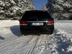 Black Mercedes-Benz e-200 2016 in Radviliskis, with an engine capacity of 2.20 L and mileage of 420 thousand km for 7800 €, photo 8 on AUTOMOTO.COM.LV