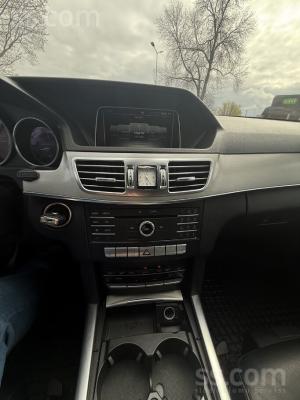 Черный Мерседес E 200 2016 в Елгава, объемом двигателя 2.20 л и пробегом 276 тыс. км за 7550 €, фото 9 на AUTOMOTO.COM.LV