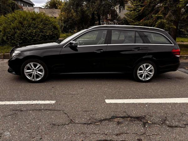 Black Mercedes-Benz e-200 2016 in Kaunas, with an engine capacity of 2.14 L and mileage of 321 thousand km for 7300 €, photo 2 on AUTOMOTO.COM.LV