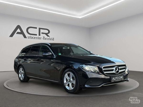 Melns Mercedes-Benz e-200 2017 Kauņa, ar dzinēja tilpumu 2.00 L un nobraukumu 100 tūkst. km par 21875 €, foto 1 vietnē AUTOMOTO.COM.LV