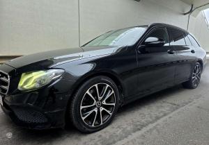 Black Mercedes-Benz e-200 2017 in Marijampole, with an engine capacity of 1.95 L and mileage of 385 thousand km for 8900 €, photo 2 on AUTOMOTO.COM.LV
