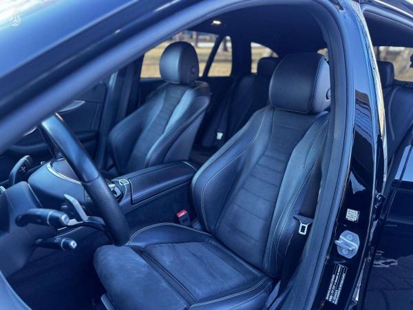 Melns Mercedes-Benz e-200 2017 Druskininkai, ar dzinēja tilpumu 1.95 L un nobraukumu 234 tūkst. km par 13500 €, foto 9 vietnē AUTOMOTO.COM.LV