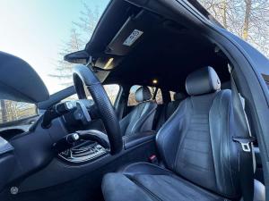 Black Mercedes-Benz e-200 2017 in Druskininkai, with an engine capacity of 1.95 L and mileage of 234 thousand km for 13500 €, photo 11 on AUTOMOTO.COM.LV