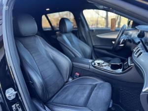 Black Mercedes-Benz e-200 2017 in Druskininkai, with an engine capacity of 1.95 L and mileage of 234 thousand km for 13500 €, photo 13 on AUTOMOTO.COM.LV