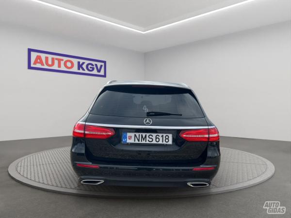 Melns Mercedes-Benz e-200 2018 Kauņa, ar dzinēja tilpumu 2.00 L un nobraukumu 380 tūkst. km par 14999 €, foto 4 vietnē AUTOMOTO.COM.LV