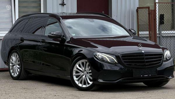 Black Mercedes-Benz e-200 2018 in Ukmerge, with an engine capacity of 1.95 L and mileage of 325 thousand km for 11500 €, photo 2 on AUTOMOTO.COM.LV