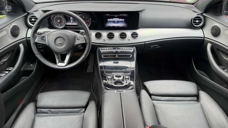 Черный Мерседес E 200 2018 в Укмерге, объемом двигателя 1.95 л и пробегом 325 тыс. км за 11500 €, фото 14 на AUTOMOTO.COM.LV
