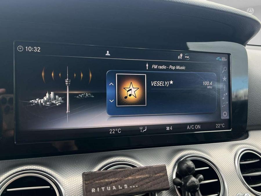 Черный Мерседес E 200 2018 в Каунас, объемом двигателя 2.00 л и пробегом 380 тыс. км за 14999 €, фото 16 на AUTOMOTO.COM.LV