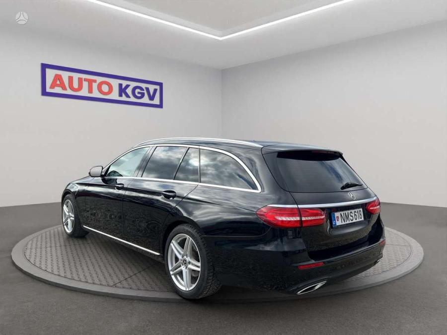 Черный Мерседес E 200 2018 в Каунас, объемом двигателя 2.00 л и пробегом 380 тыс. км за 14999 €, фото 4 на AUTOMOTO.COM.LV