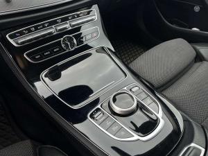 Черный Мерседес E 200 2018 в Каунас, объемом двигателя 2.00 л и пробегом 380 тыс. км за 14999 €, фото 15 на AUTOMOTO.COM.LV
