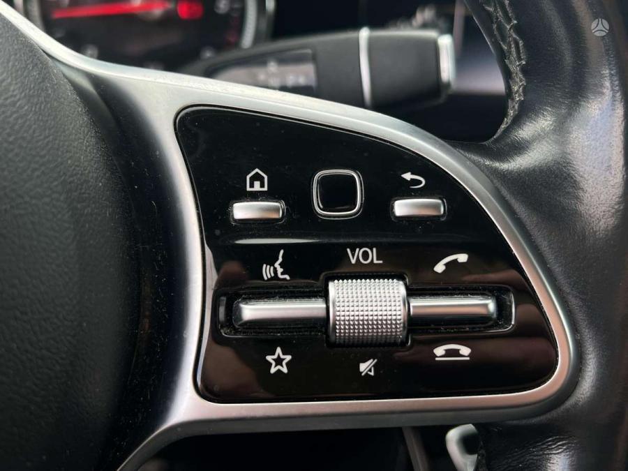 Black Mercedes-Benz e-200 2018 in Kaunas, with an engine capacity of 2.00 L and mileage of 380 thousand km for 14999 €, photo 17 on AUTOMOTO.COM.LV