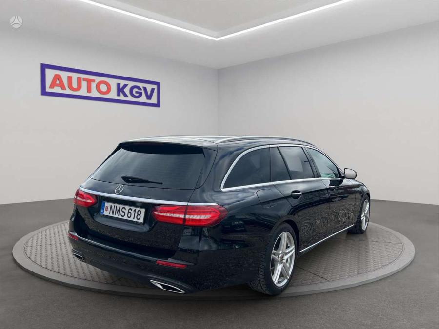 Черный Мерседес E 200 2018 в Каунас, объемом двигателя 2.00 л и пробегом 380 тыс. км за 14999 €, фото 6 на AUTOMOTO.COM.LV