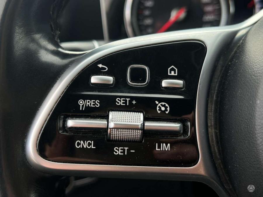 Черный Мерседес E 200 2018 в Каунас, объемом двигателя 2.00 л и пробегом 380 тыс. км за 14999 €, фото 18 на AUTOMOTO.COM.LV