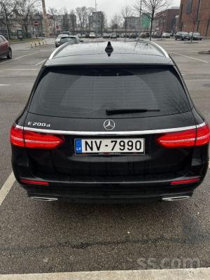 Melns Mercedes-Benz e-200 2019 Rīga, ar dzinēja tilpumu 1.60 L un nobraukumu 239 tūkst. km par 16500 €, foto 2 vietnē AUTOMOTO.COM.LV