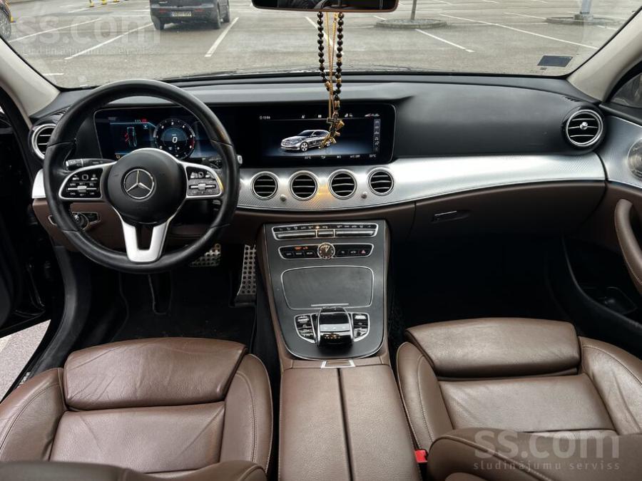 Melns Mercedes-Benz e-200 2019 Rīga, ar dzinēja tilpumu 1.60 L un nobraukumu 239 tūkst. km par 16500 €, foto 4 vietnē AUTOMOTO.COM.LV
